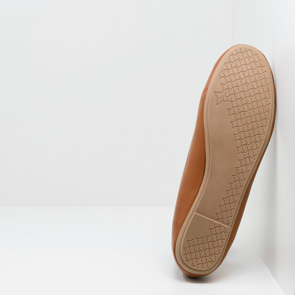 Lina PU in brandy brushed - Damen Ballerina – XL Fitters